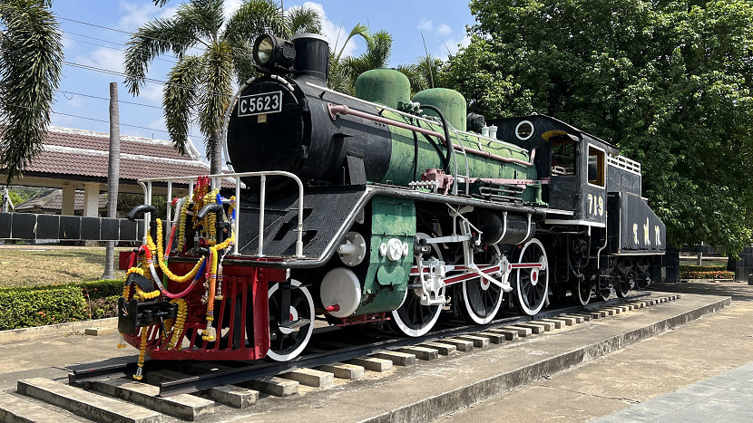 タイ国鉄＠観光地＆タイで走っている車など(GW3日目)＜追記済＞: Hinobashi's Weblog